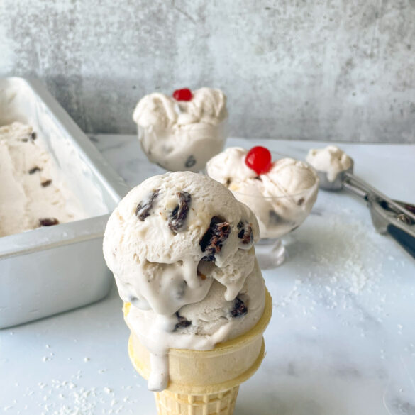 Jamaican Curry Chicken Recipe: Flavorful Roti Pairing Tips